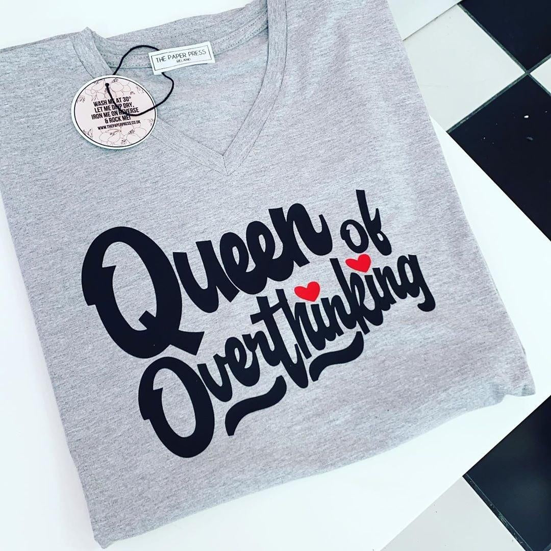 QUEEN OF OVERTHINKING V-NECK TEE – ThePaperPress